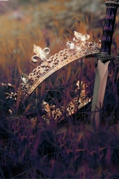 A Crown of Broken Glass | Royal Road